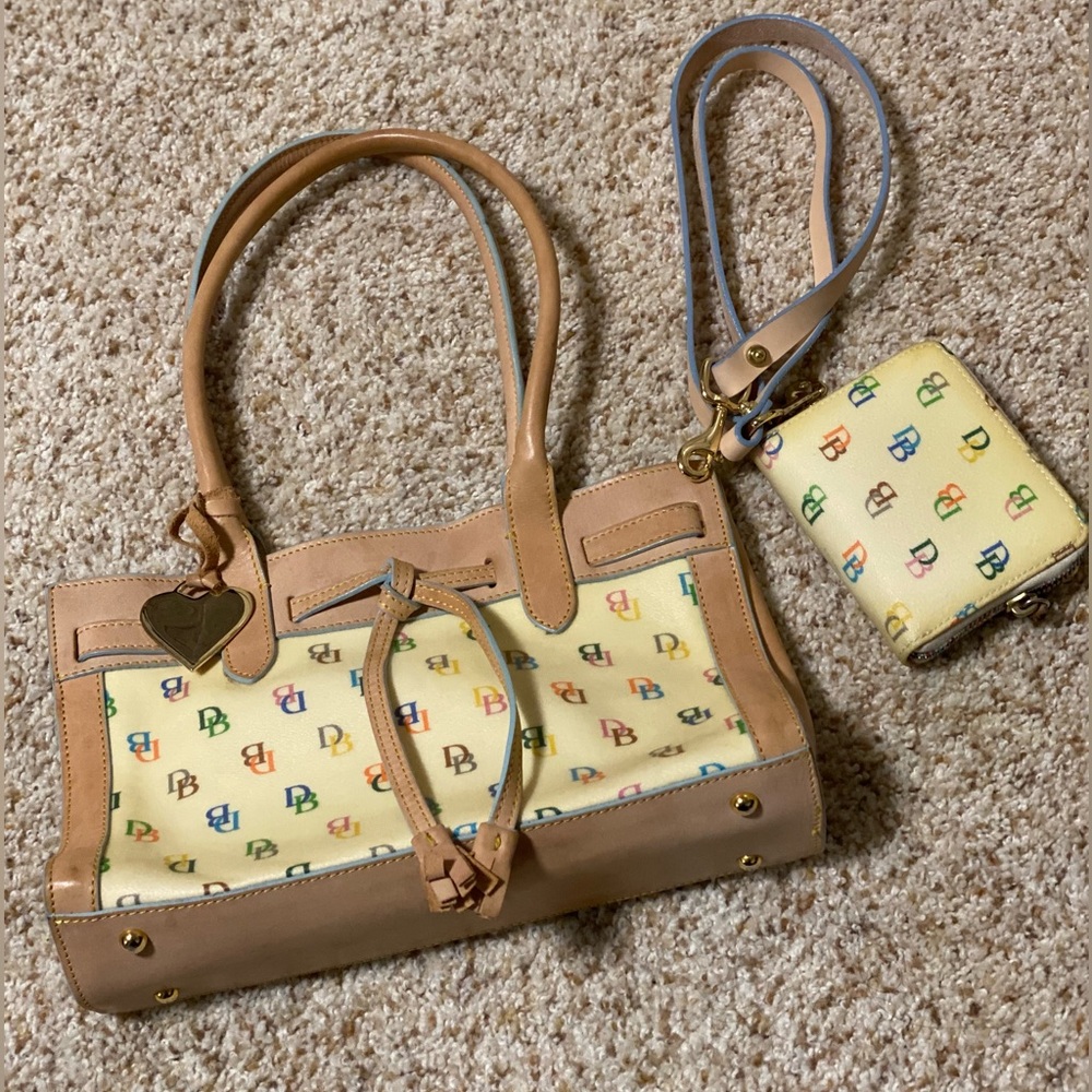 Authentic Dooney And Bourke Multi Color Bag / Shoulde… - Gem